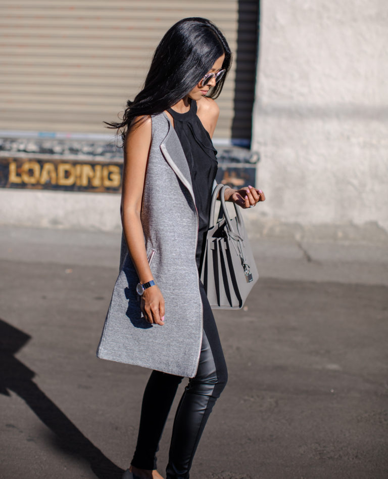 MINIMALIST GIRL - Walk In Wonderland